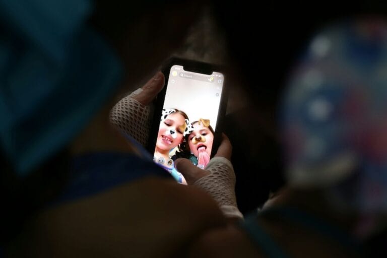 15 Aesthetic Vlog Editing Apps That Make Your Videos Pop